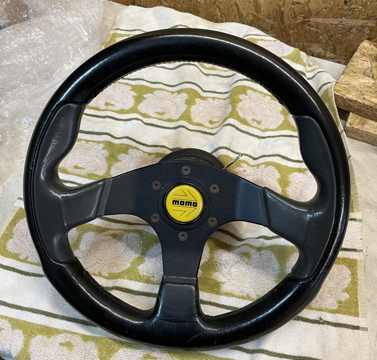 Steering wheel snap off motorsport kit